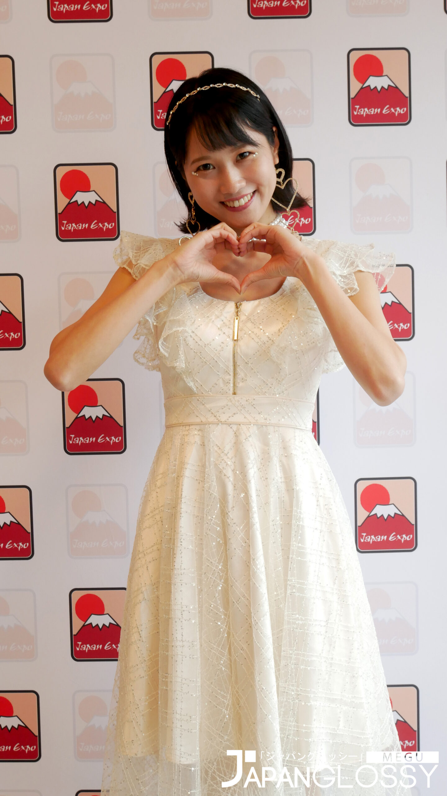 Interview - Mion - Japan Glossy