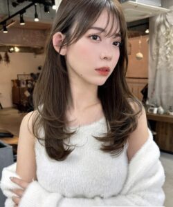 La frange japonaise, la nouvelle tendance coiffure - Japan Glossy